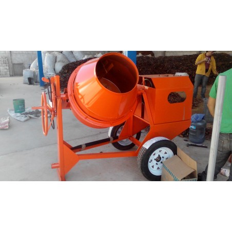 Revolvedora 13 Hp tipo trompo gasolina